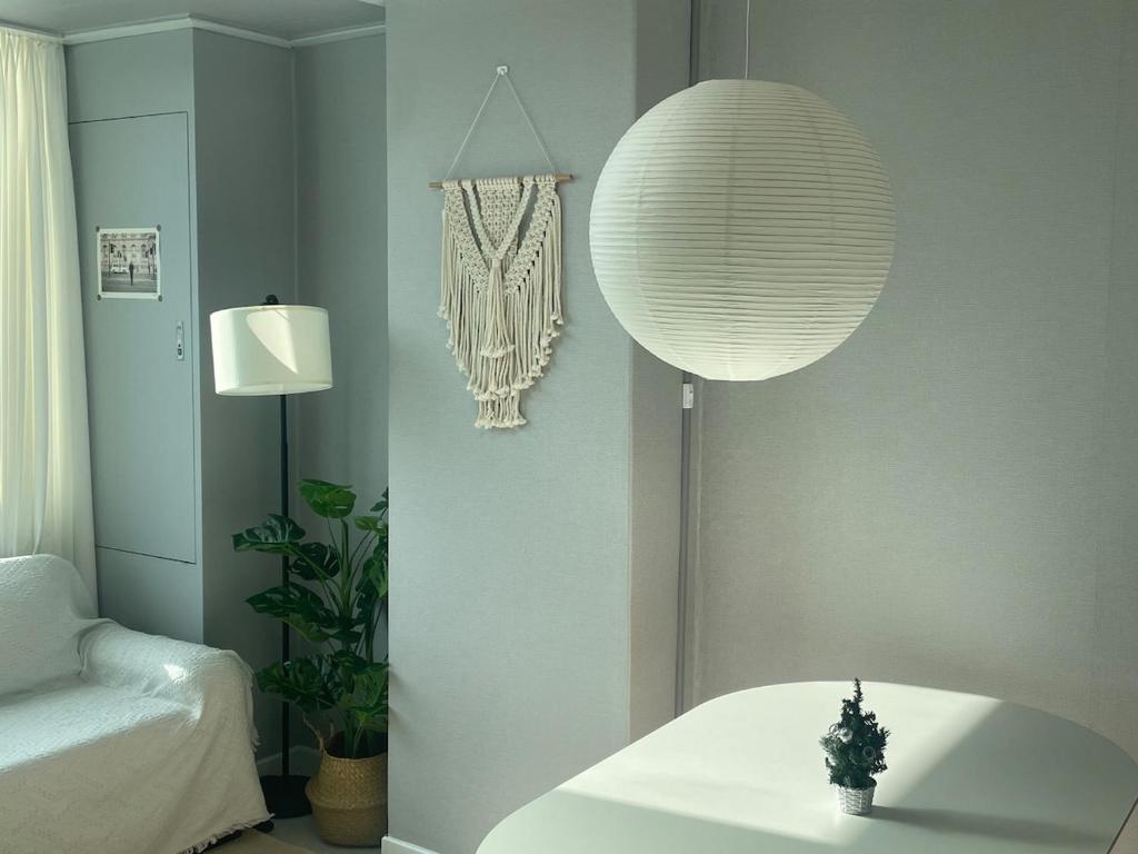 Cozy Corner # 1 minute from Dongdaemun Station # DDP # Pretty ...