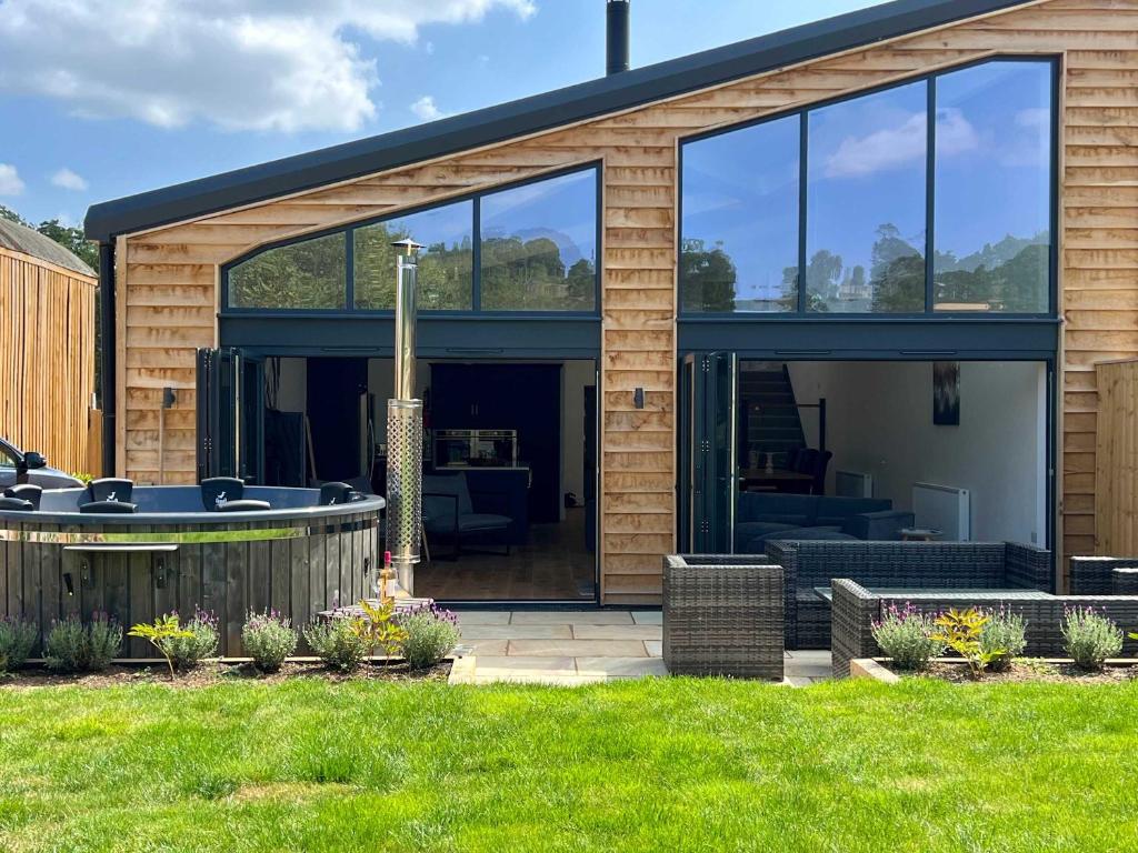 Idillic Barn - Hot Tub - Orchardleigh Frome, Buckland Dinham (tarifs ...