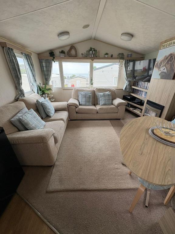 Homely static caravan with full central heating, Budleigh Salterton ...