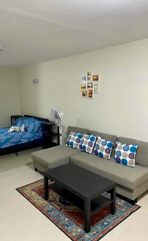 chez moi, ma maison, Oogong (updated prices 2026)