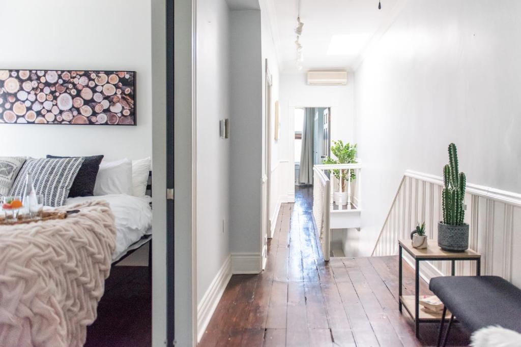 New York Style Brownstone Elegant Home in Toronto's Vibrant King West ...