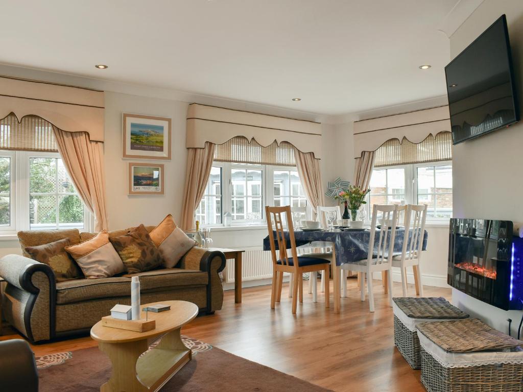Eryl Mor Lodge, Amlwch (updated prices 2026)