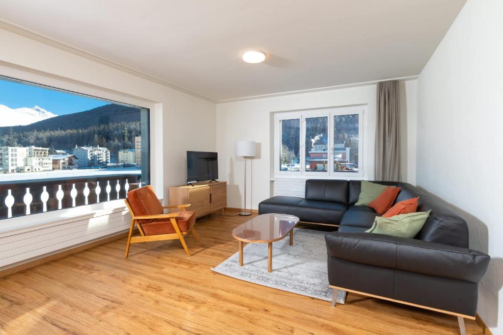 New! Spectacular dream lake view, St. Moritz (updated prices 2026)