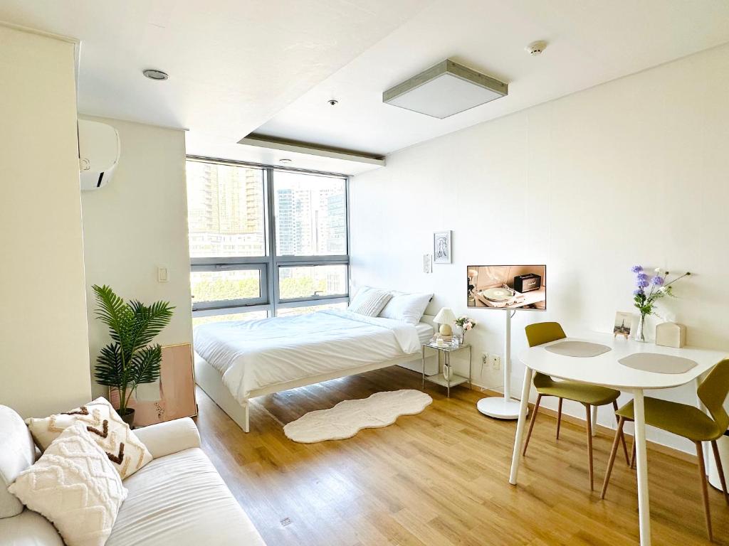 The City View Stay - Gongdeok station 1min walk, Seoul (harga terbaru 2025)