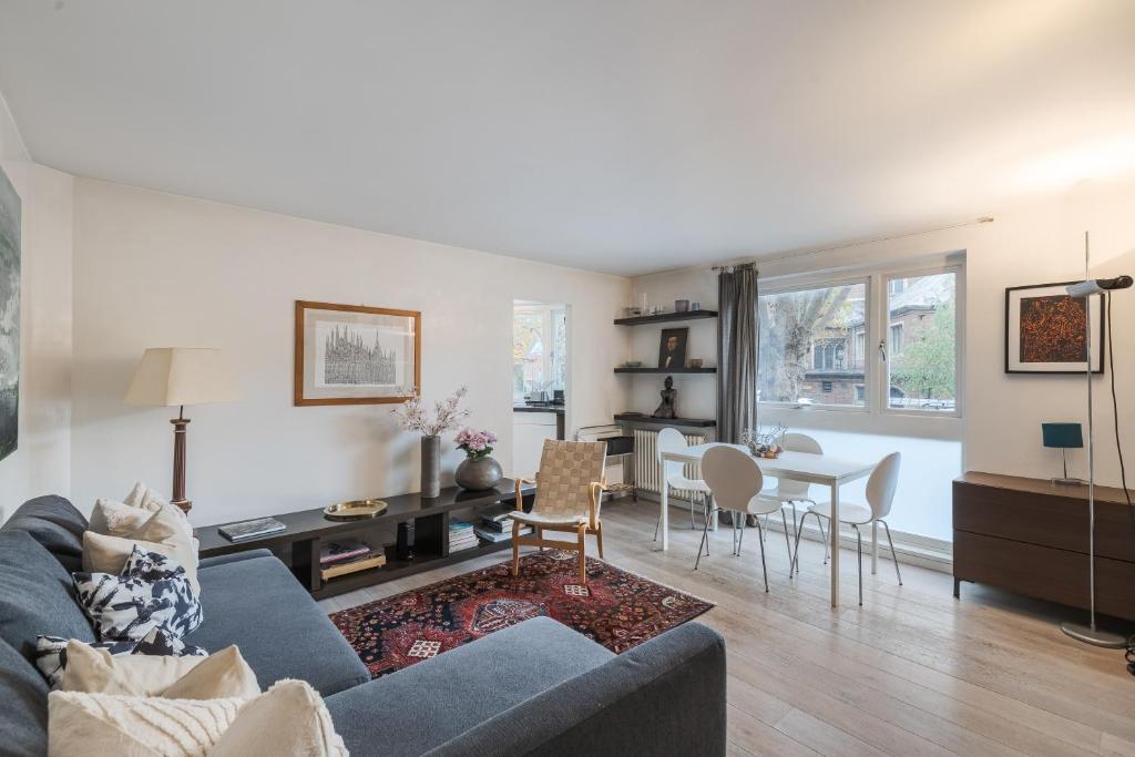 St Quintin Avenue, London (updated prices 2026)