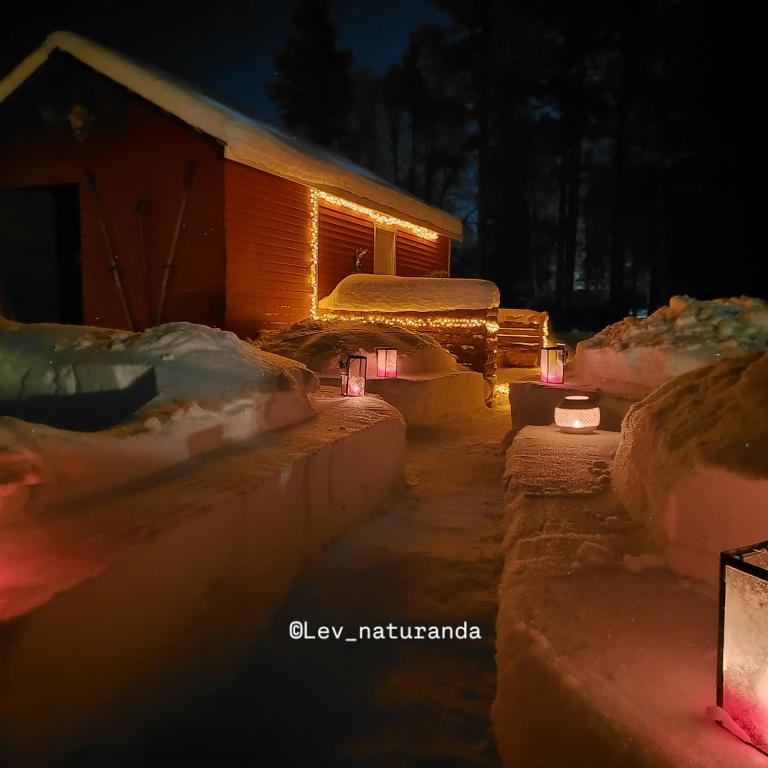 MensträskRustikale Stuga am See in schwedisch Lappland（2025 年最新房價）