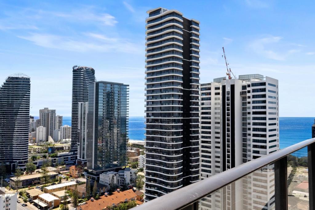 Amazing Sierra Grand Resort 2701, Gold Coast (updated prices 2026)