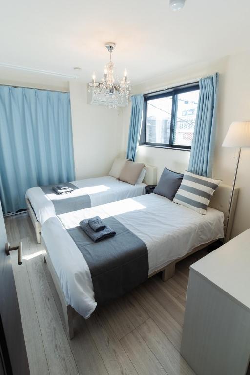 Tokyo Skytree 201 Elegance Blue Twin Room with Bath and WC（東京）：（最新料金：2026年）