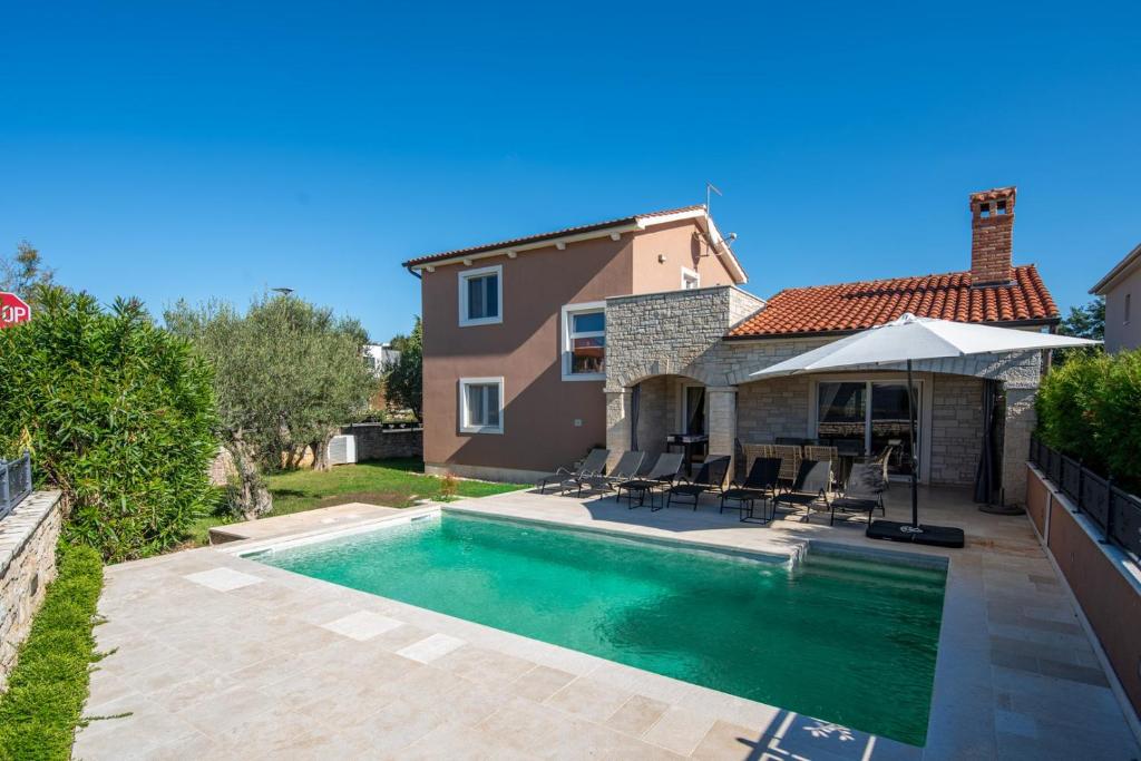 Villa Dominika with private pool and BBQ, Babići (updated na presyo sa 2025)