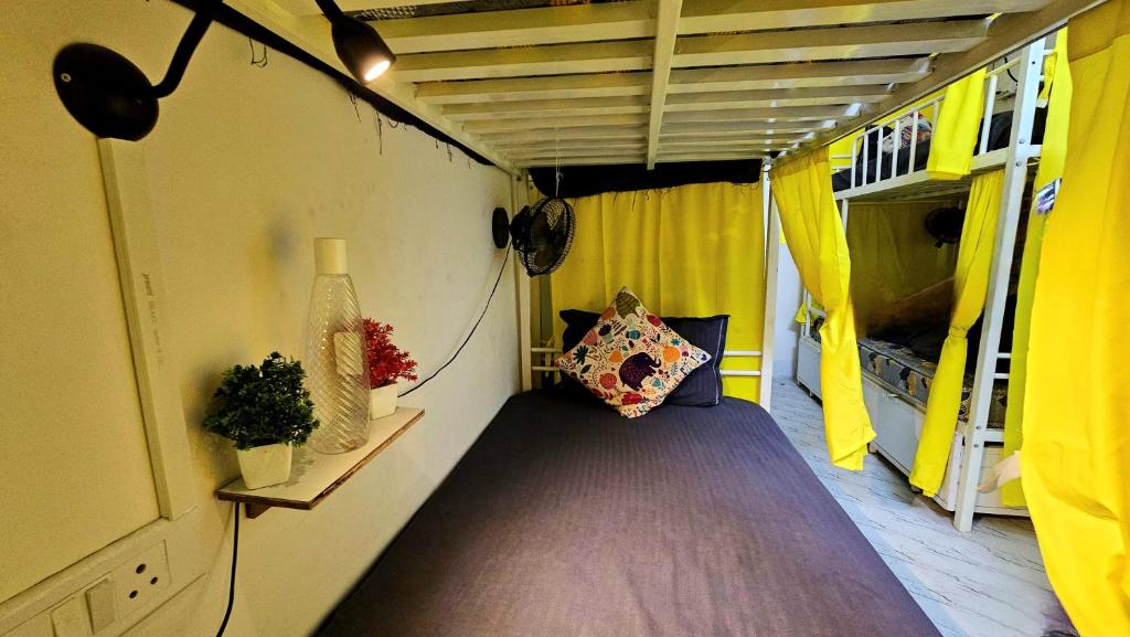 Elephant House - Heritage Hostel - Kashi Vishwanath Temple, Varanasi ...