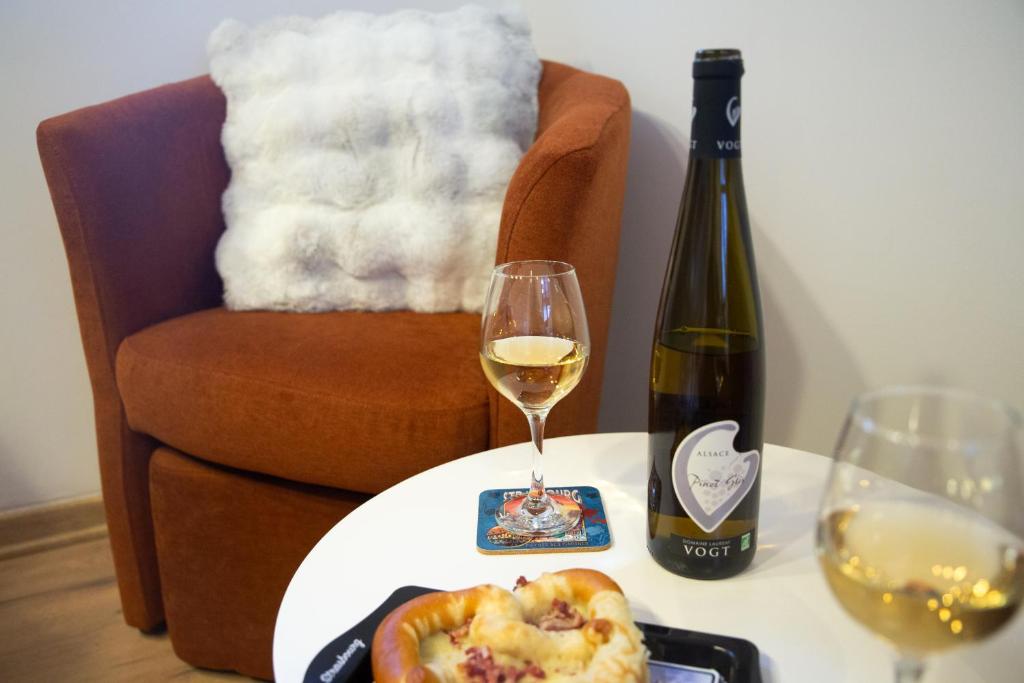 Cocon de Charme au pied de la Cathédrale de Strasbourg สตราสบูร์ก (ราคา ...