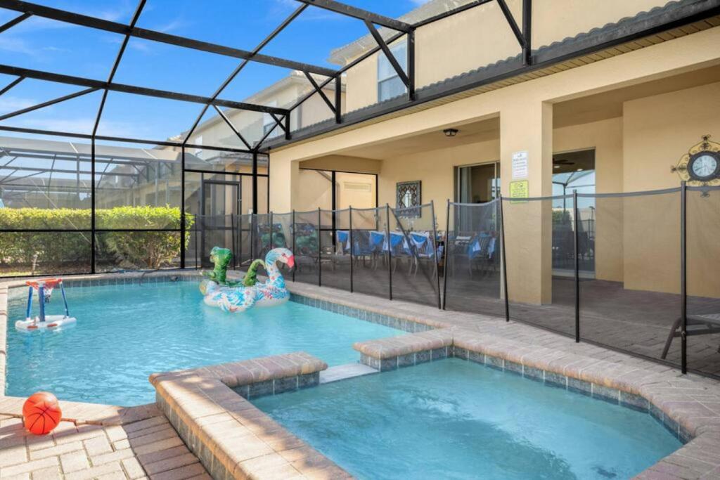 Spacious 9BR Retreat Pool Near Disney Universal, Kissimmee (updated ...