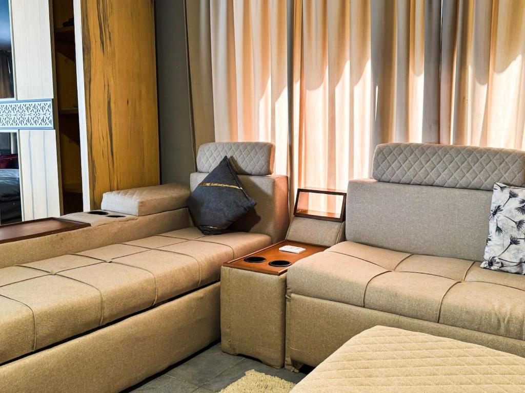 Hidden Gem in New Cairo With A Private Pool Studio, El Cairo (precios ...