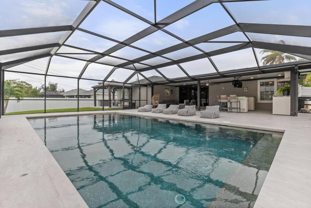 Southern Exposure Oasis, Cape Coral (updated prices 2026)