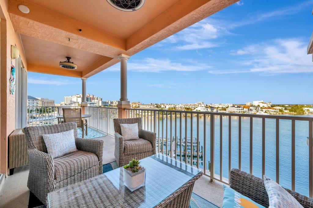 Waterfront 3B Balcony Hot Tub & Pool near Beach, Clearwater Beach ...
