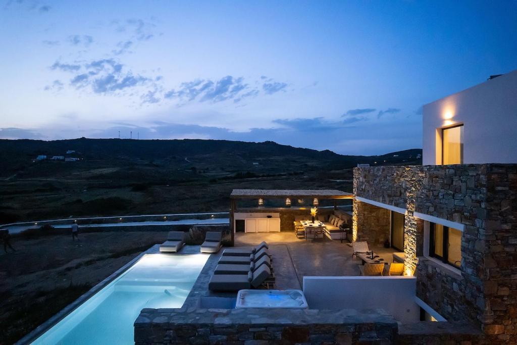 The Nine Graces -Villa Astarté, sea views, private pool and Jacuzzi ...