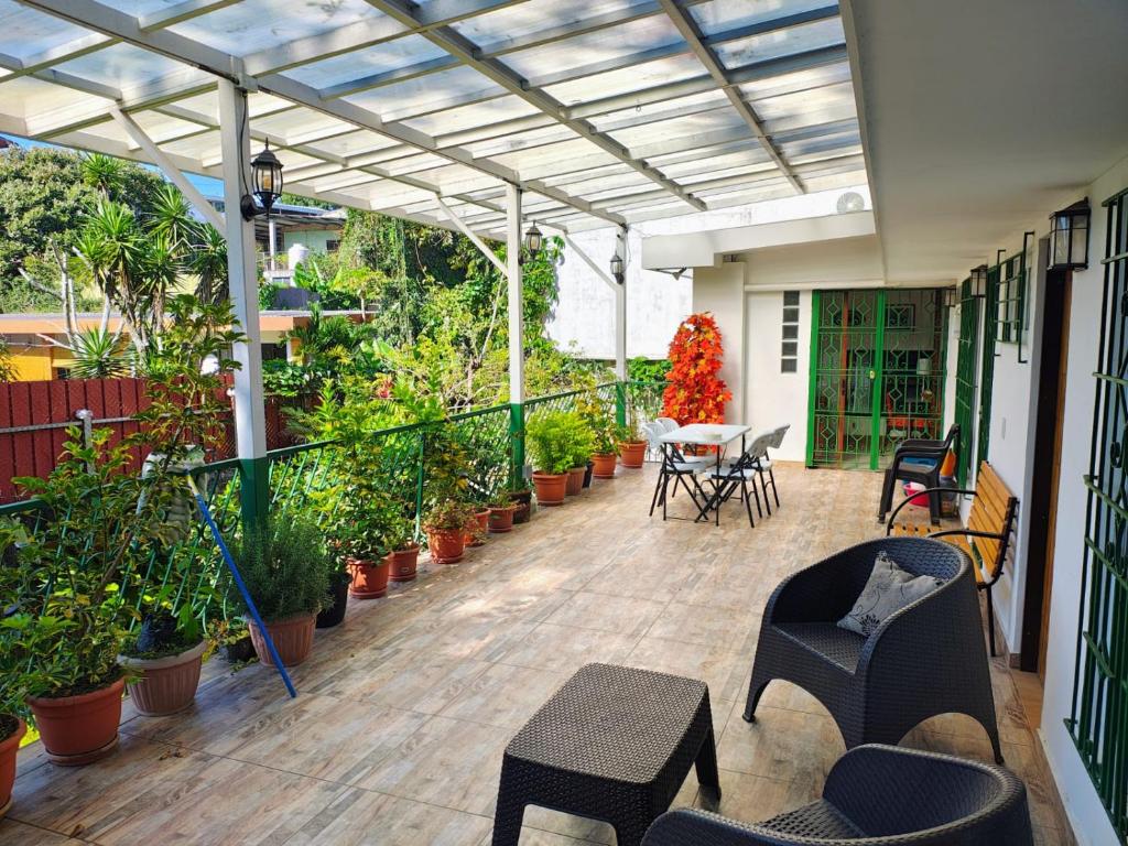 Lombardia Planes de Renderos, San Marcos (precios actualizados 2026)