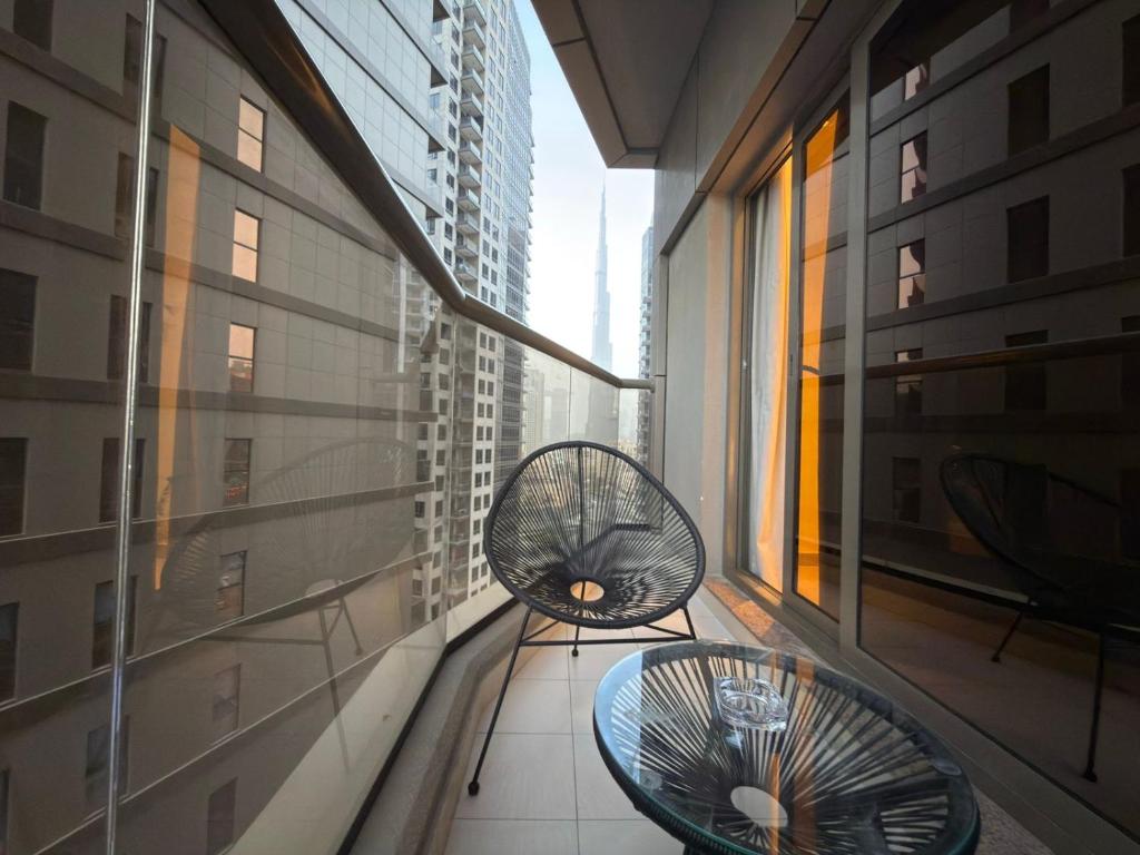 Elite Studio with Burj Khalifa & Pool View, Dubái (precios actualizados ...