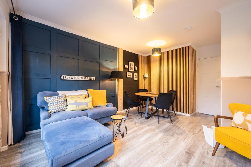 Bright 1-Bed Home with Garden Near Braid Hills Golf Course, Edinburgh ...