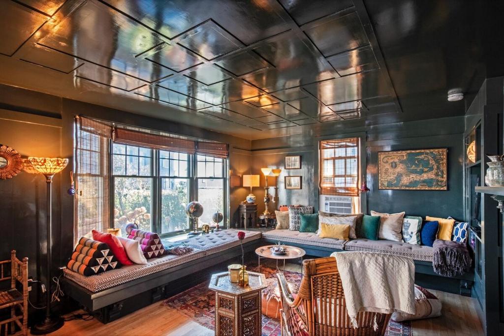 The Explorer's Retreat-West End Condo King Bed, Provincetown (prezzi ...