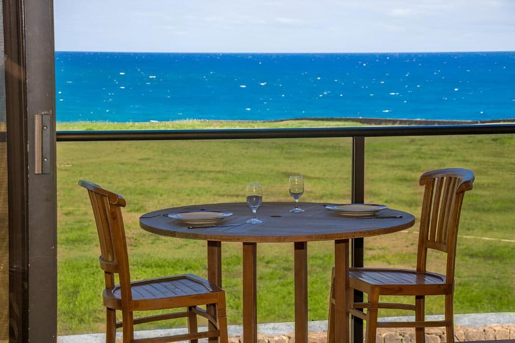 Wonderful 5 br 12 Poipu Ocean View! Oceanfront complex!, Koloa (precios ...