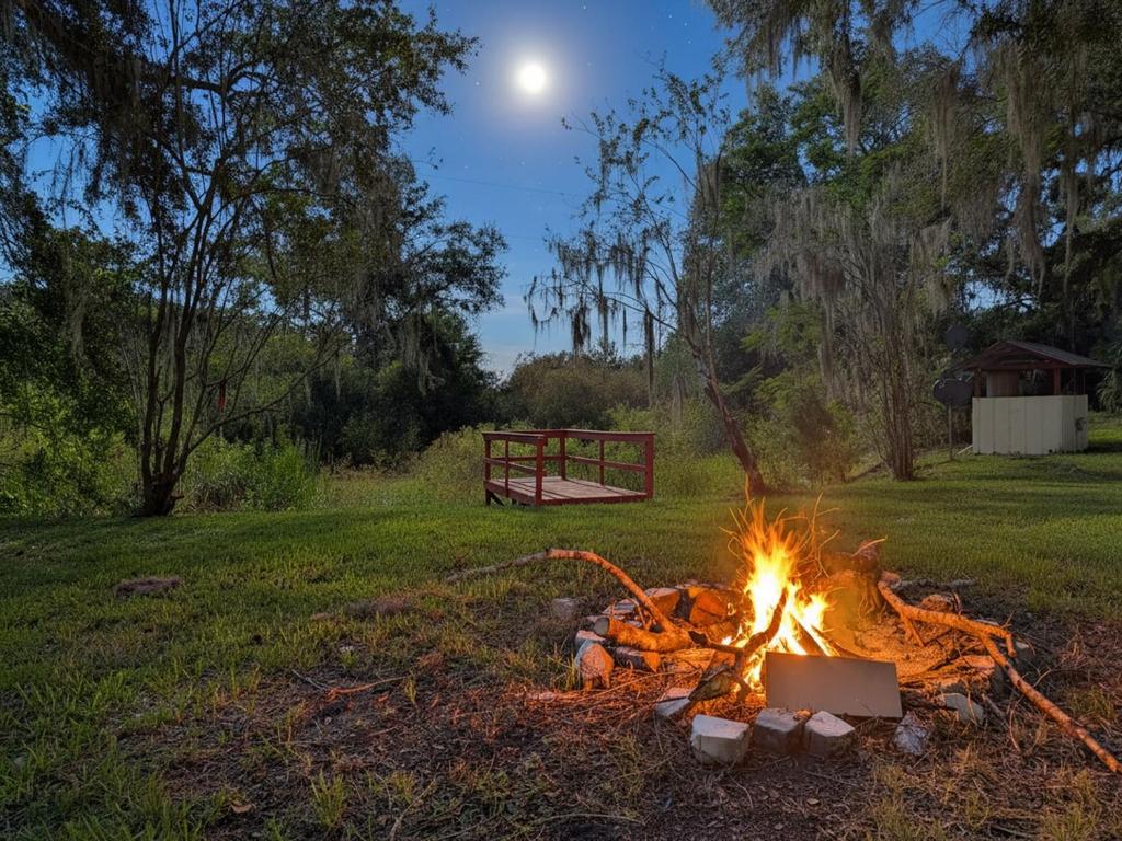 Forest Hideaway • Screened Porch • Grill, Citra (precios actualizados ...