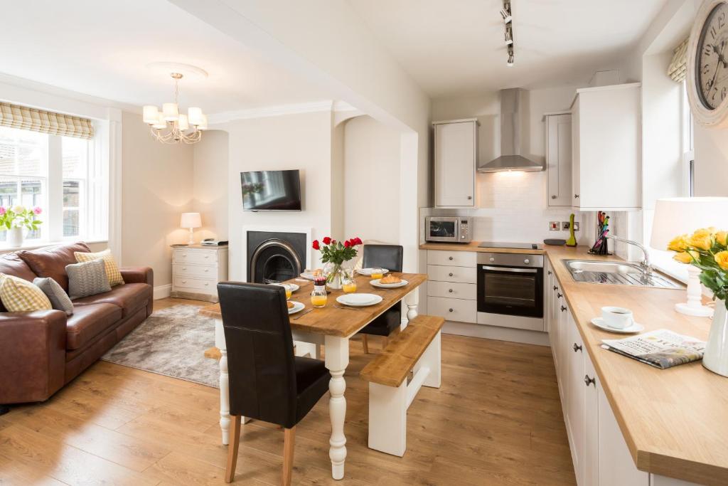 Cintra House, Whitby (updated prices 2026)