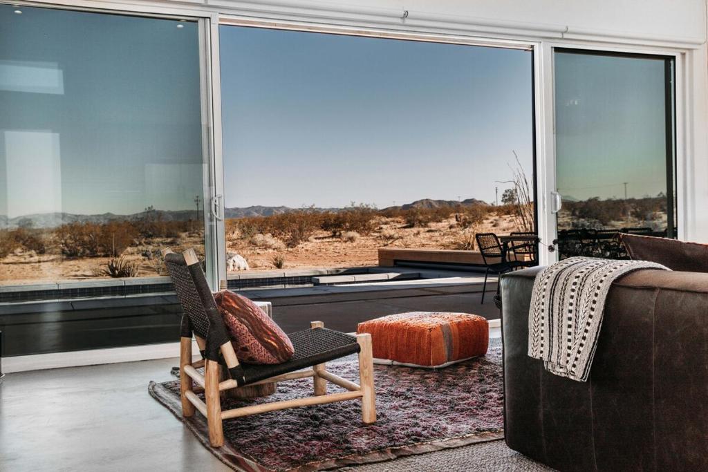 Healing Retreat, Saltwater Pool & Spa The Refuge, Joshua Tree ...