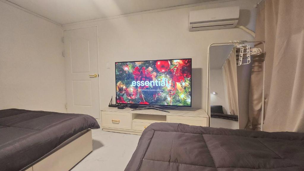 O ju stay - two room - Sillim - Danggok Station - market convenience ...