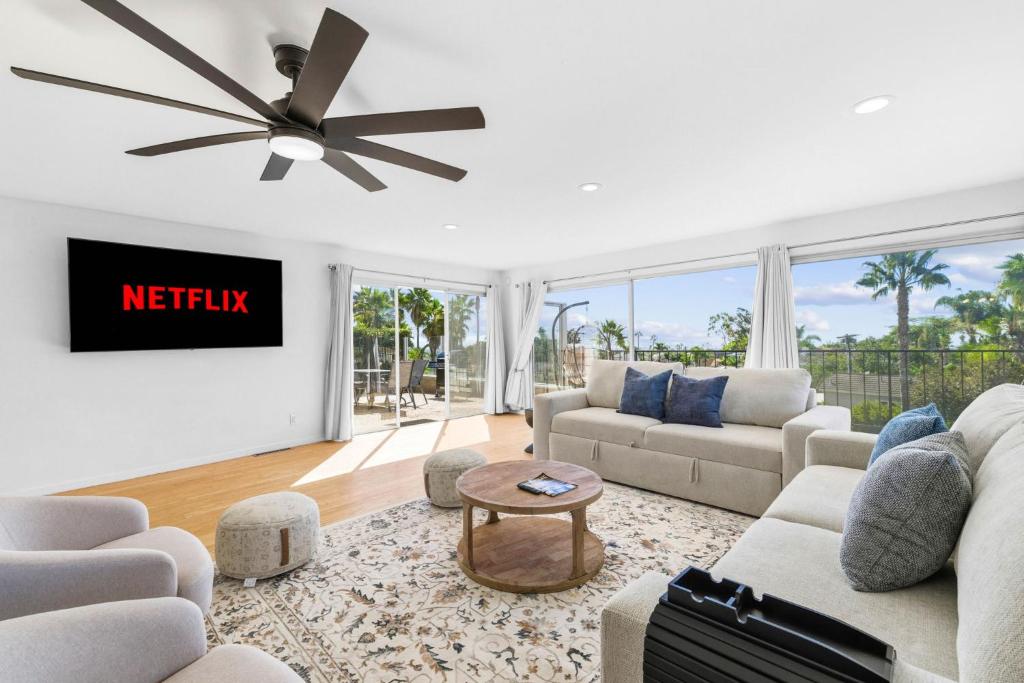 PB Ocean Views - Garage, Parking, King Bed, San Diego (aktualisierte ...