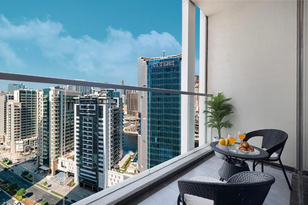 Stylish Studio Business Bay Near Dubai Mall, Dubai (preços atualizados ...