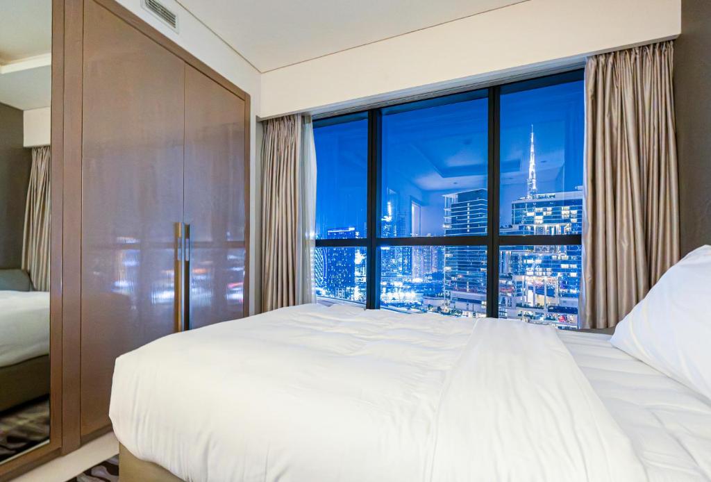 Venetian - High Floor 2BR Residence with Incredible Burj View, 두바이 ...