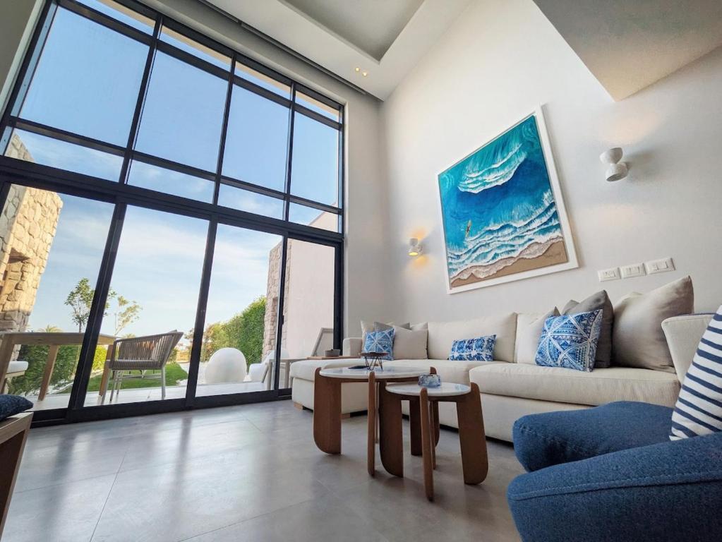 Beautiful 2BR Mesca Beach Front Loft in Soma bay, Hurghada ...