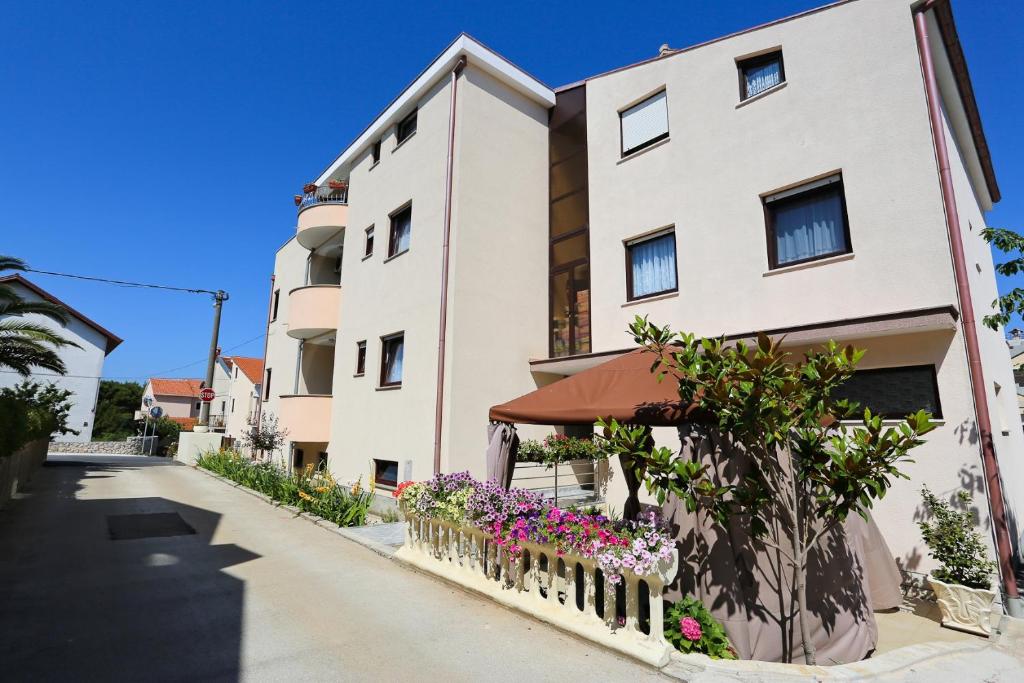 Studio Zadar - Diklo 5887a, Smirić (aktualisierte Preise für 2026)
