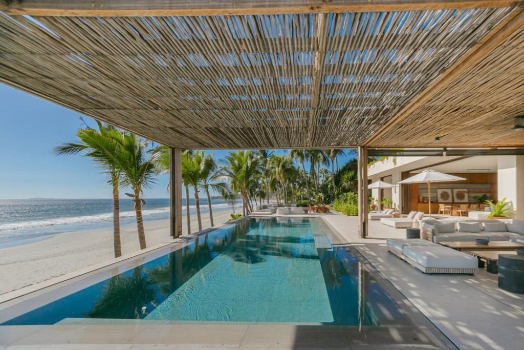 6 bd Premier Beach Front location, Punta Mita (updated prices 2026)