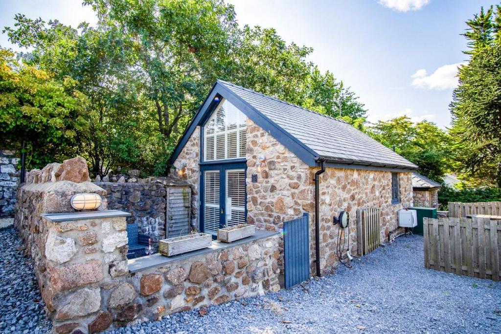 The Old Smithy - 2 Bedroom Cottage - Reynoldston, Swansea (updated ...