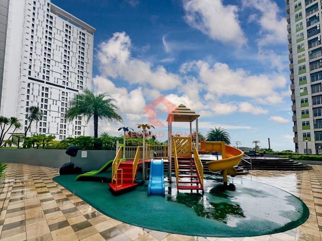 Strategic Akasa 1BR Apt BSD W Pool & Gym, Jombang-kulon (updated prices ...
