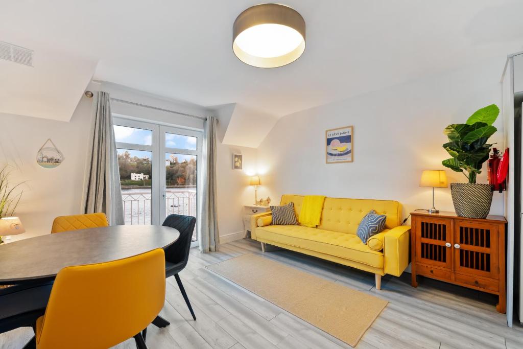 9 Rushbrooke Hotel Apartments Cobh County Cork, Cobh (preços ...