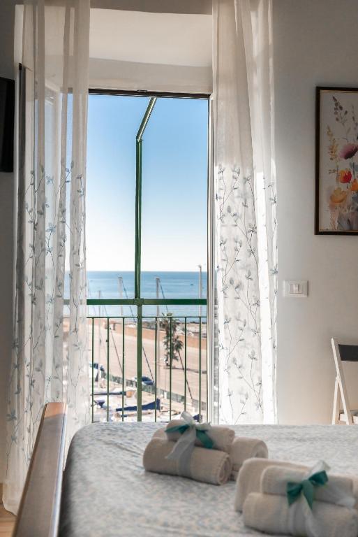 Casa di Lele sopra la spiaggia, Nettuno (precios actualizados 2026)