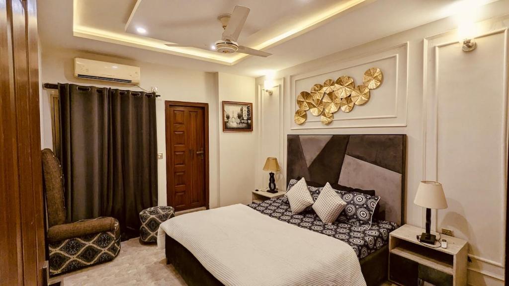2HK Self Check Besids Isb Grand Hotel, Islamabad (precios actualizados ...