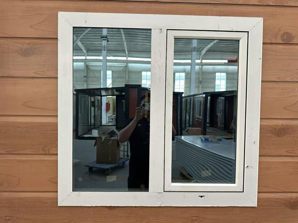 Capital Crown Prefabricated Farm House, Jāmb (updated prices 2026)