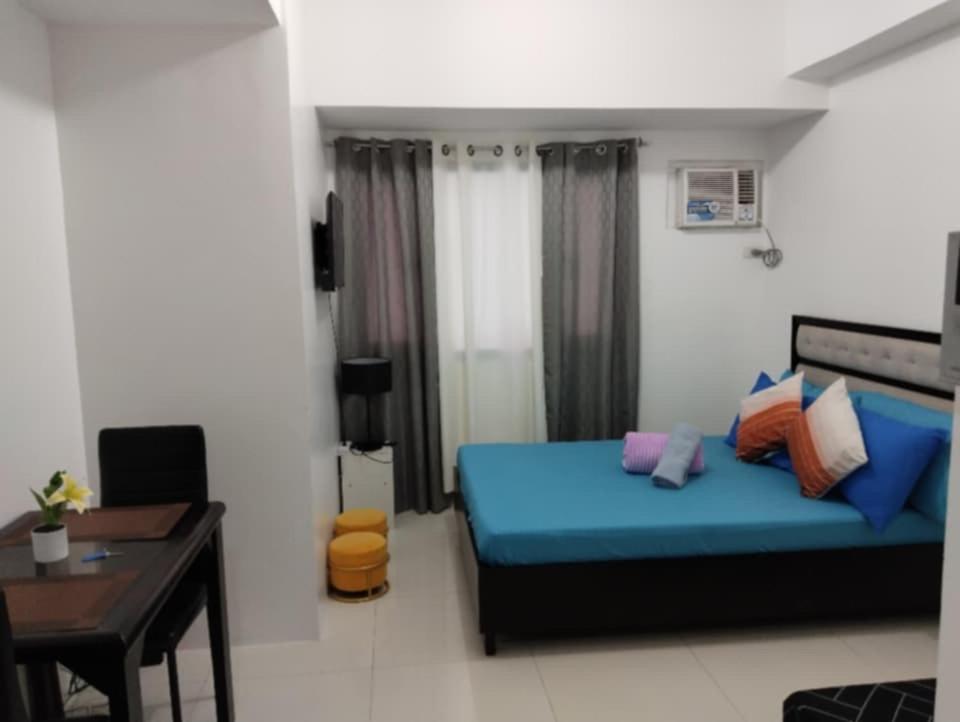 Grand Riviera Suites, US Embassy Comfy, Affordable Studio in Roxas Blvd ...