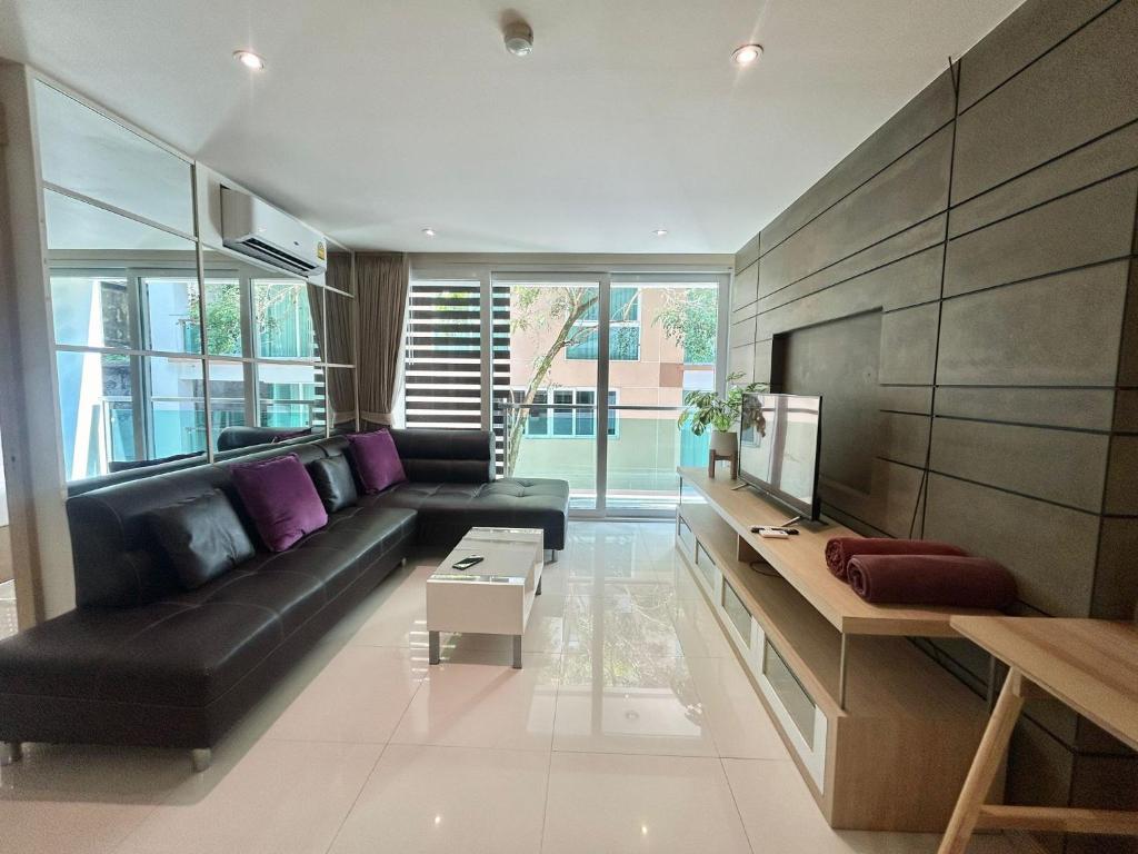 The Bay Cliff Kalim 1 Large Bedroom by ALL HOMES, Патонг-Бич ...