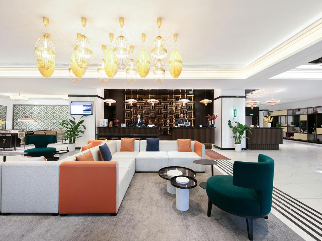 Jinjiang Metropolo Xi'an Bell Tower Dachashi Subway Station Hotel, Xian ...