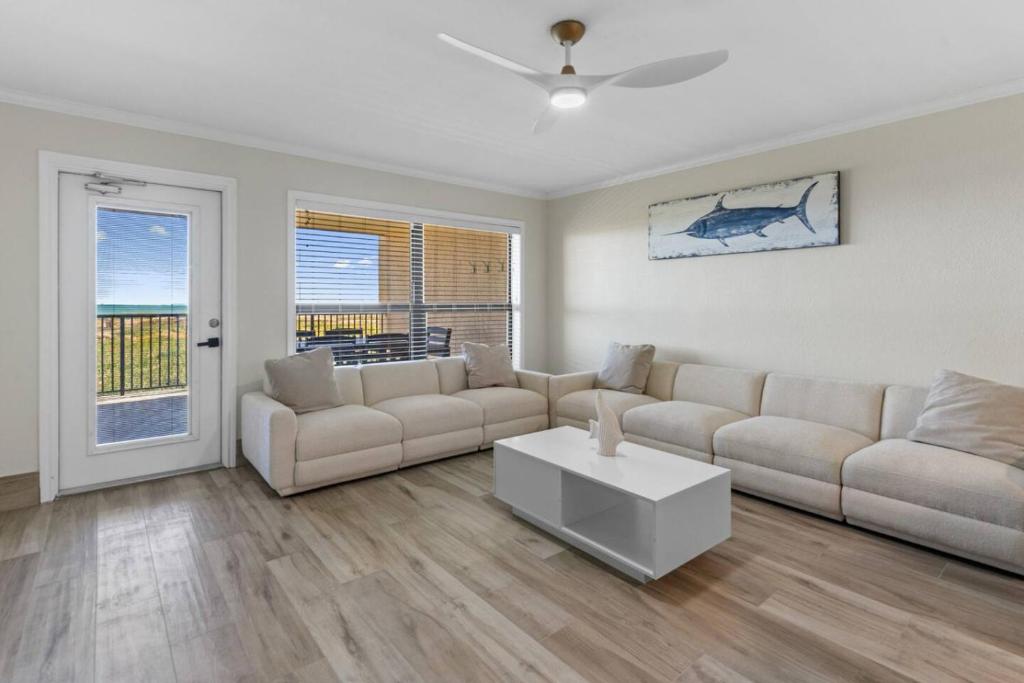 Premier Oceanfront Condo with Epic Island View, South Padre Island ...