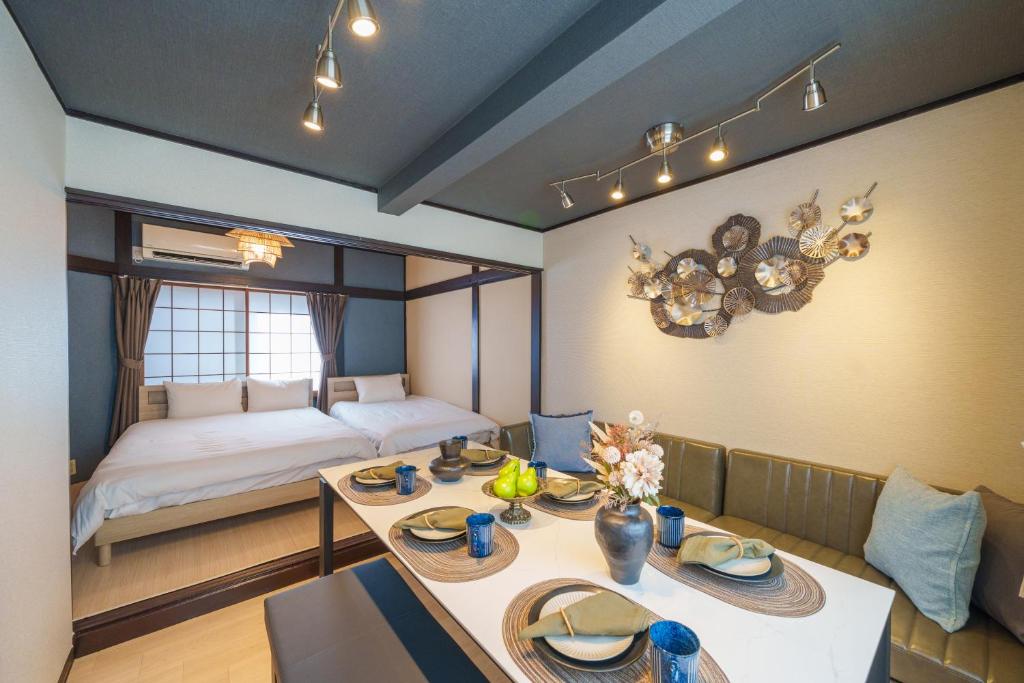 INDIGO HOUSE 3-story House, 4BR 8 Beds, Family Friends Welcome ...