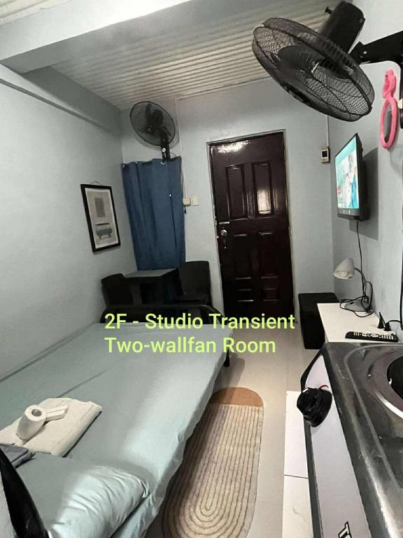 Studio in the 2nd floor Transient Room with two wallfan, Manila ...