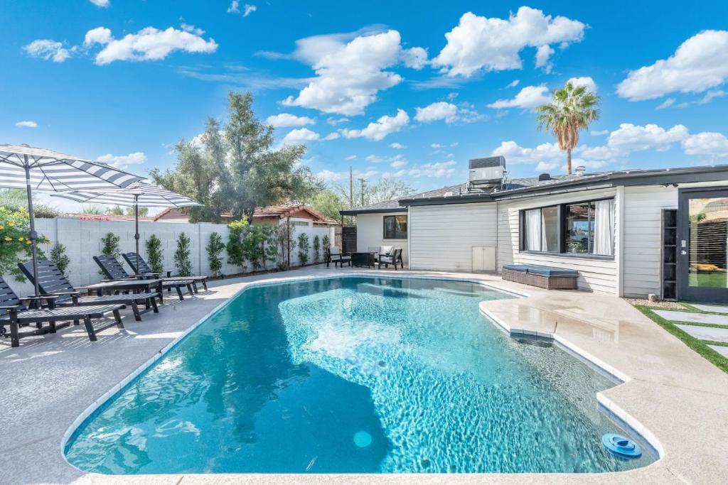 NEW The Palmera - Updated 4BR with Private Pool, Scottsdale (updated ...