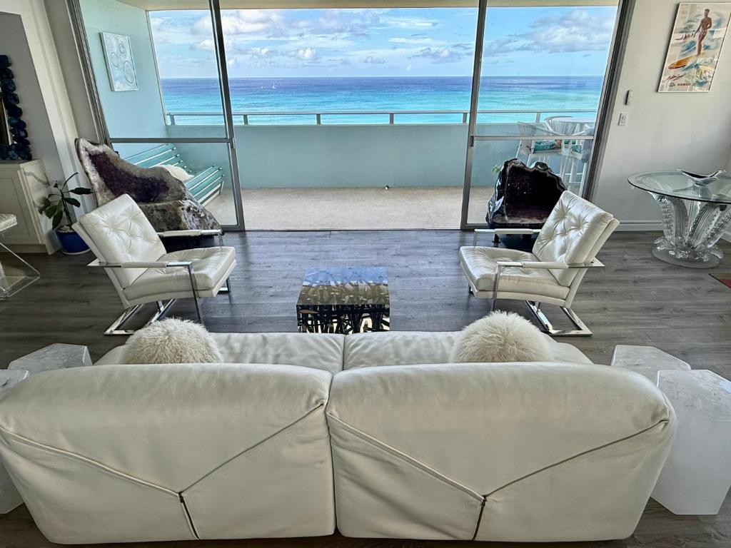 Foster Tower - 1602, Honolulu (updated prices 2026)