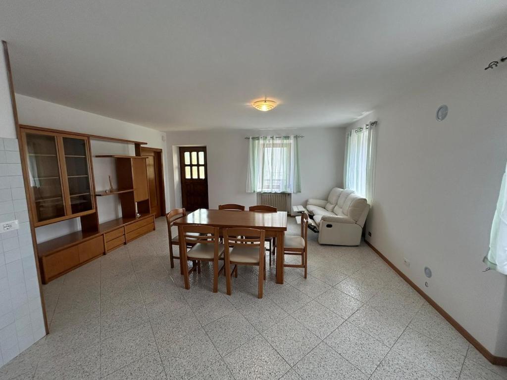 Casa del Sole, Relax e Natura, Romeno (updated prices 2026)